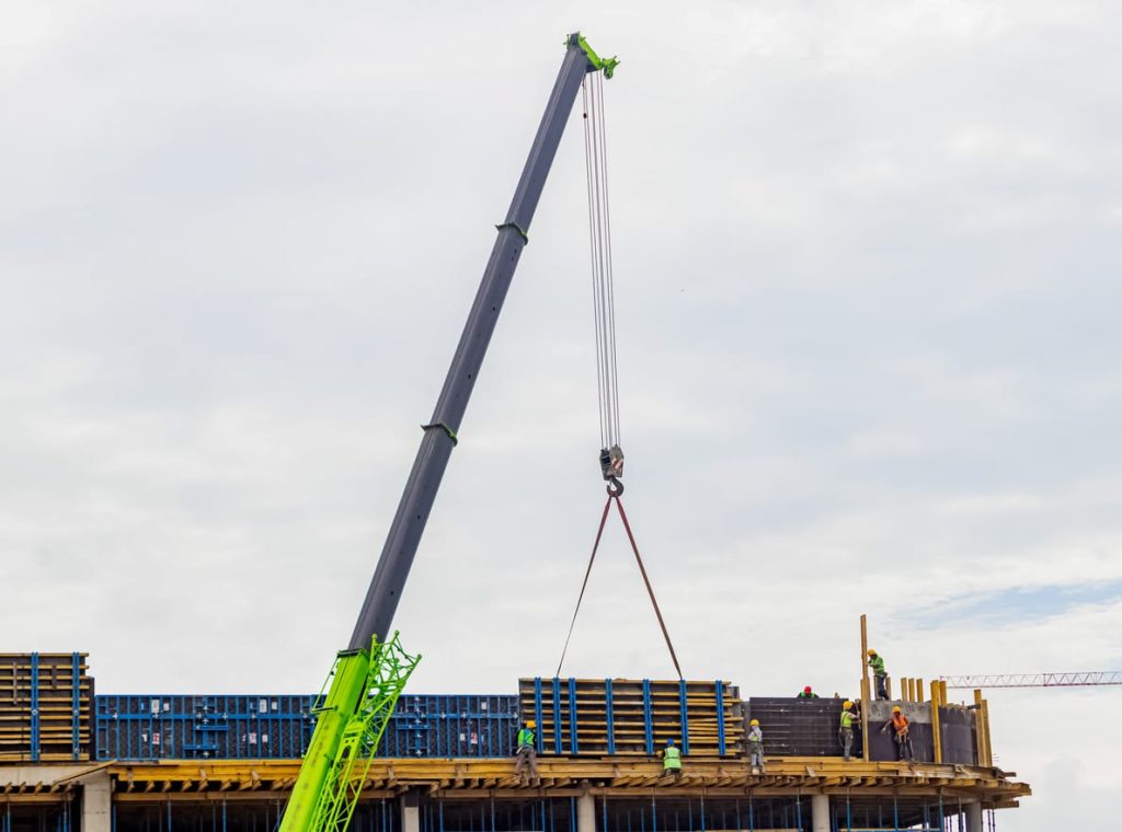 How To Transport Cranes - Ship A Car Inc