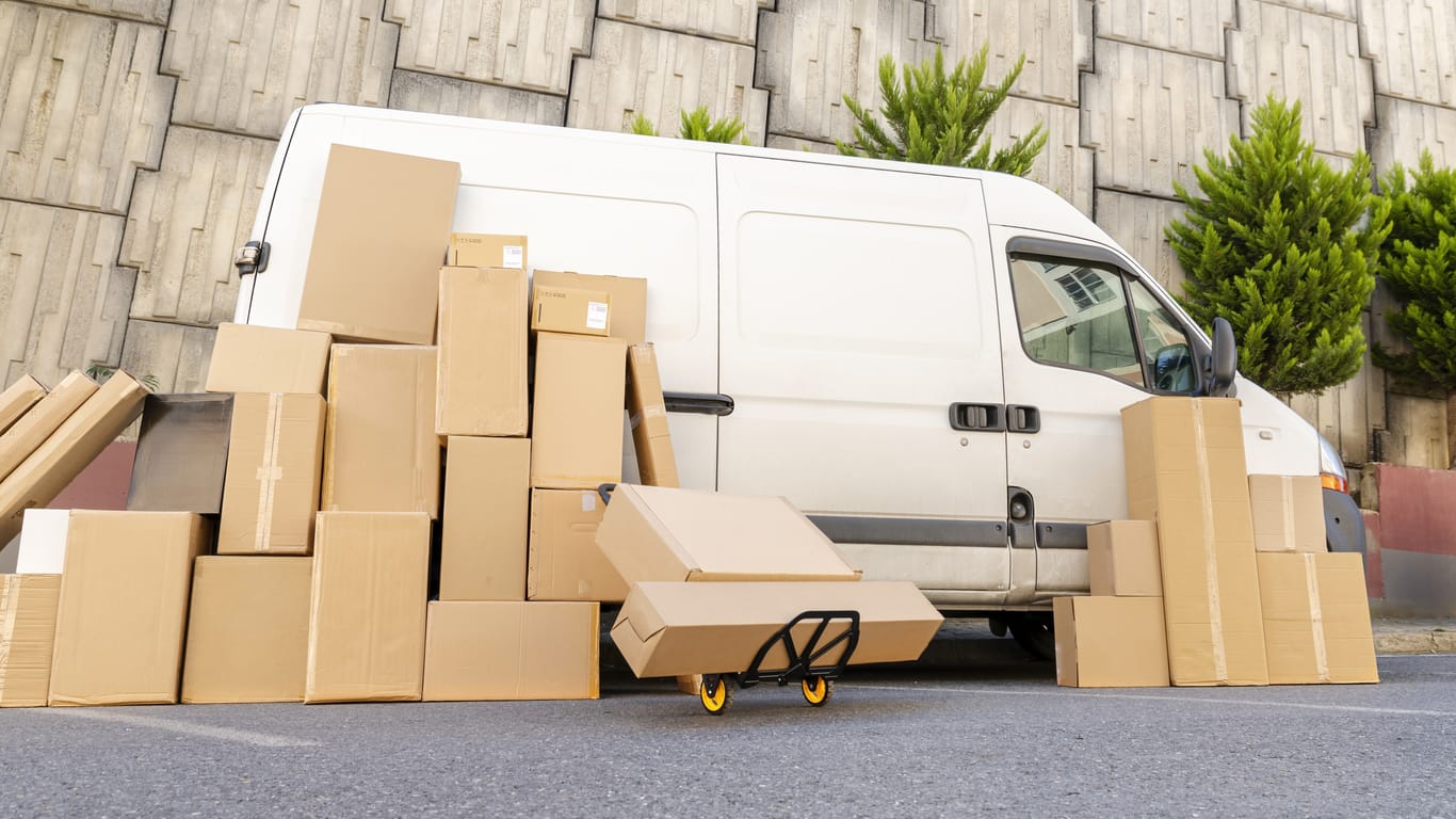 Box Truck Vs Cargo Van Ship A Car Inc